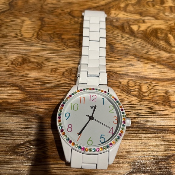 None | Accessories | White Rhinestone Watch Just Put A New Battery In ...